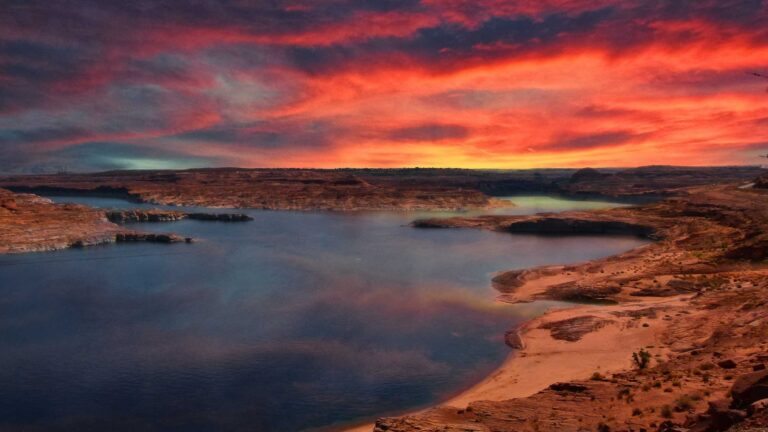 Arizona Christmas- 18 Best Places To Enjoy Winter Holiday