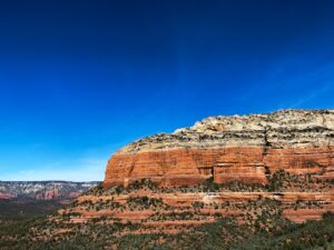 Keyhole Cave Sedona - How To Hike To This Adventurous Cave