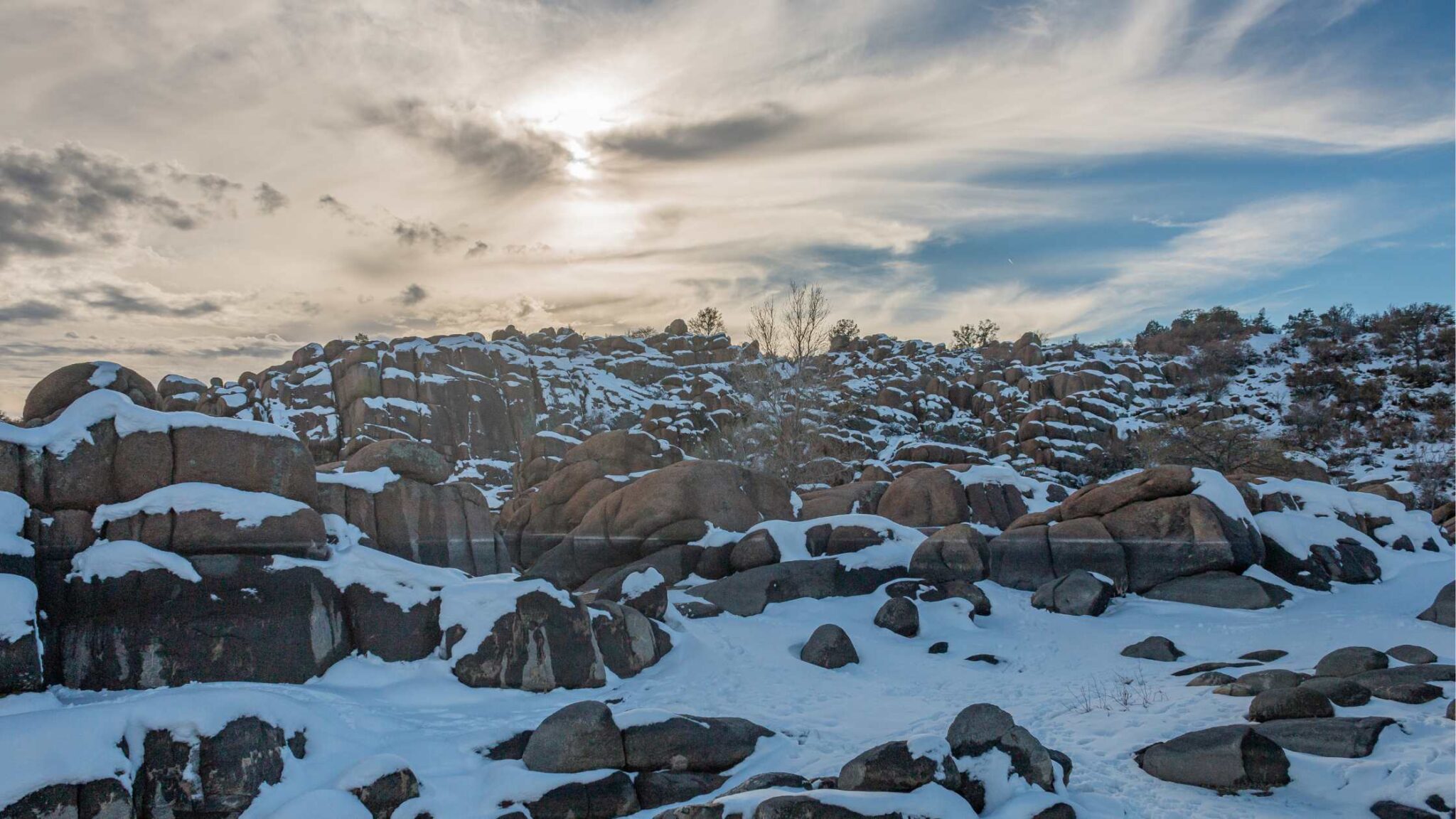 DOES IT SNOW IN ARIZONA? 15 PLACES TO ENJOY SNOW