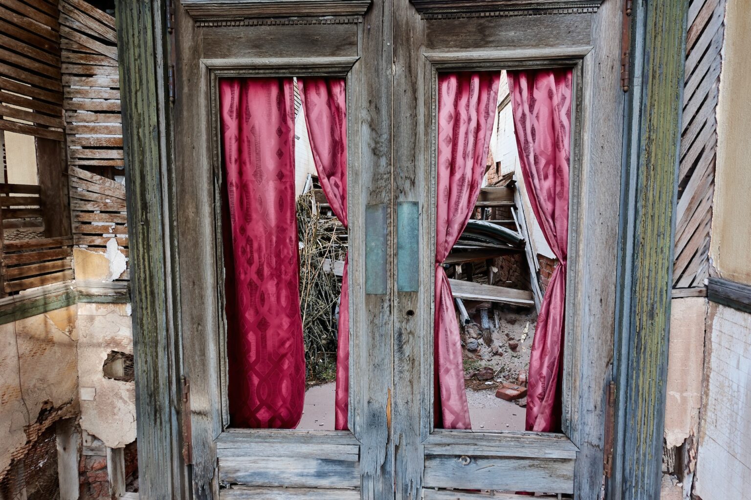 10 FUN JEROME GHOST TOURS TO MEET THE SPIRITS!